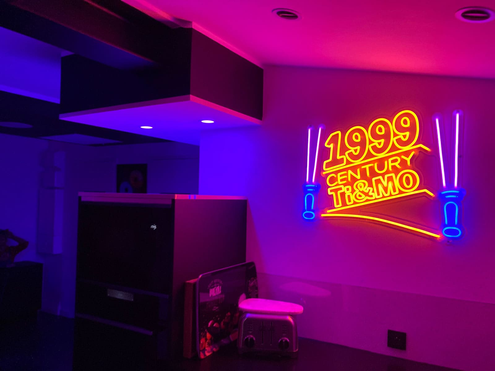 Custom Neon Signs - Neon Signs Shop | MK Neon